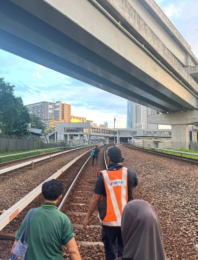 Train derailment at Chan Sow Lin station, Rapid KL services affected ...